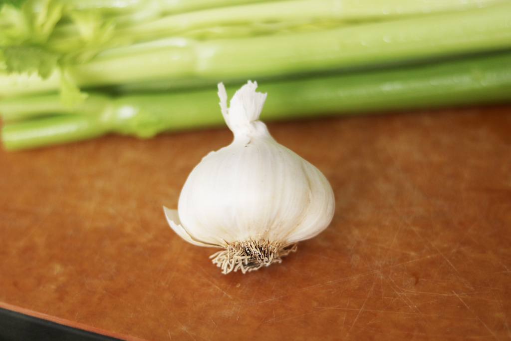 10 Foods You Can Regrow In Water » Read Now!