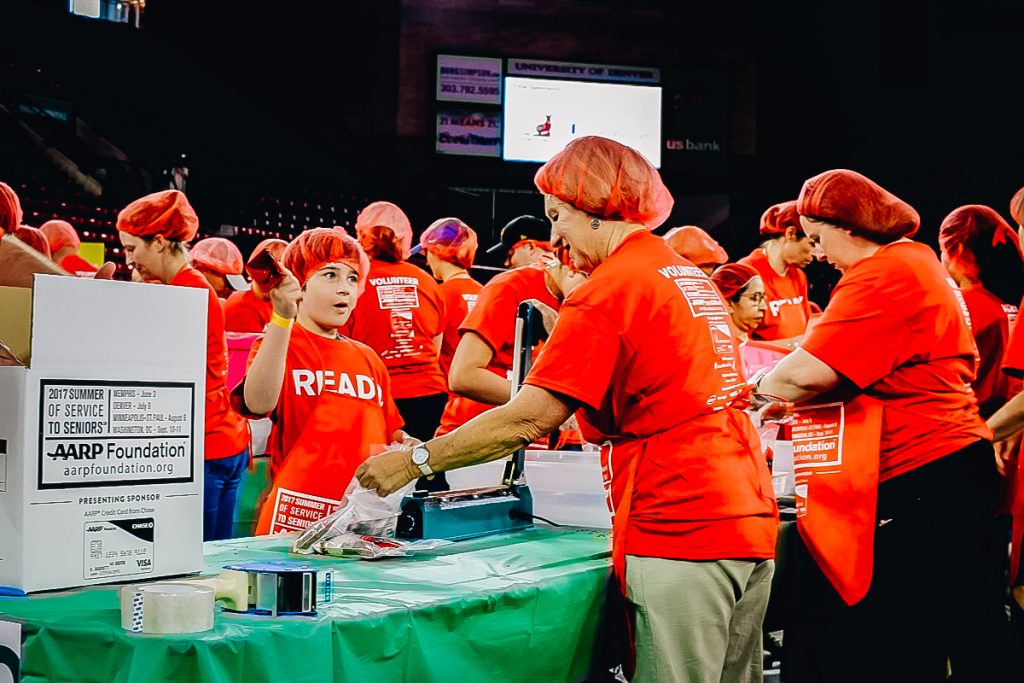 Kid Friendly Service Projects For The Holidays » Read Now!