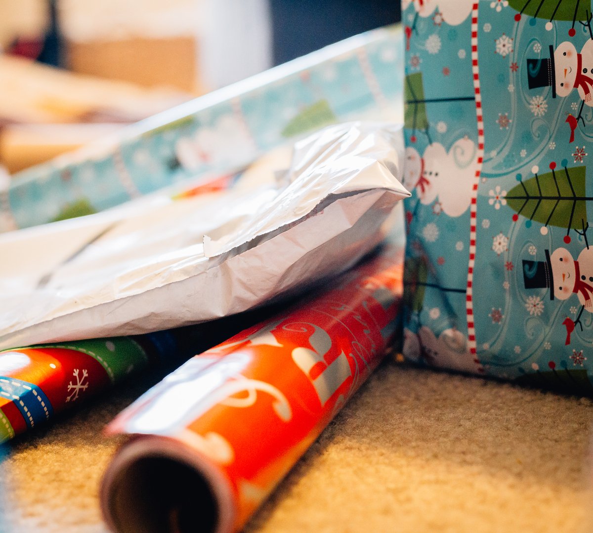 Please Send Wrapped- Why Gift Wrapping Shouldn't Be Optional » Read Now!