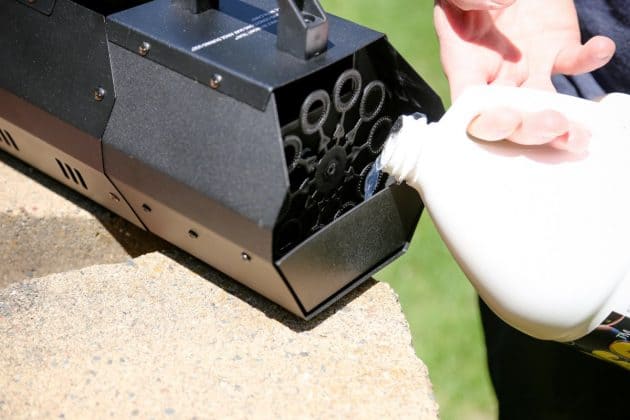 The Bubble Machine That Produces Bubbles Filled With Fog