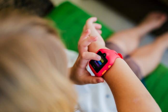 SmartWatch For Kids: Doki Watch S - DM Finds - Daily Mom