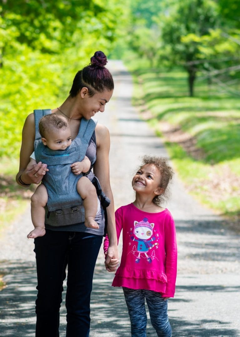 Benefits Of Babywearing For Young New Moms » Read Now!