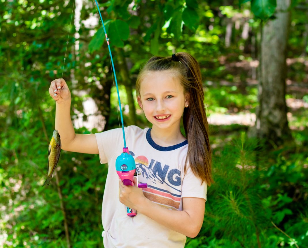 Kids Fishing: 5 Good Reasons To Take Them Today