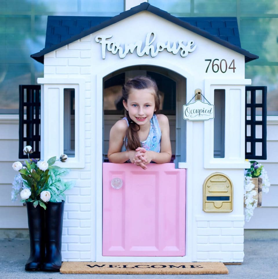 Plastic Playhouse Makeover: Farmhouse Edition » Read More