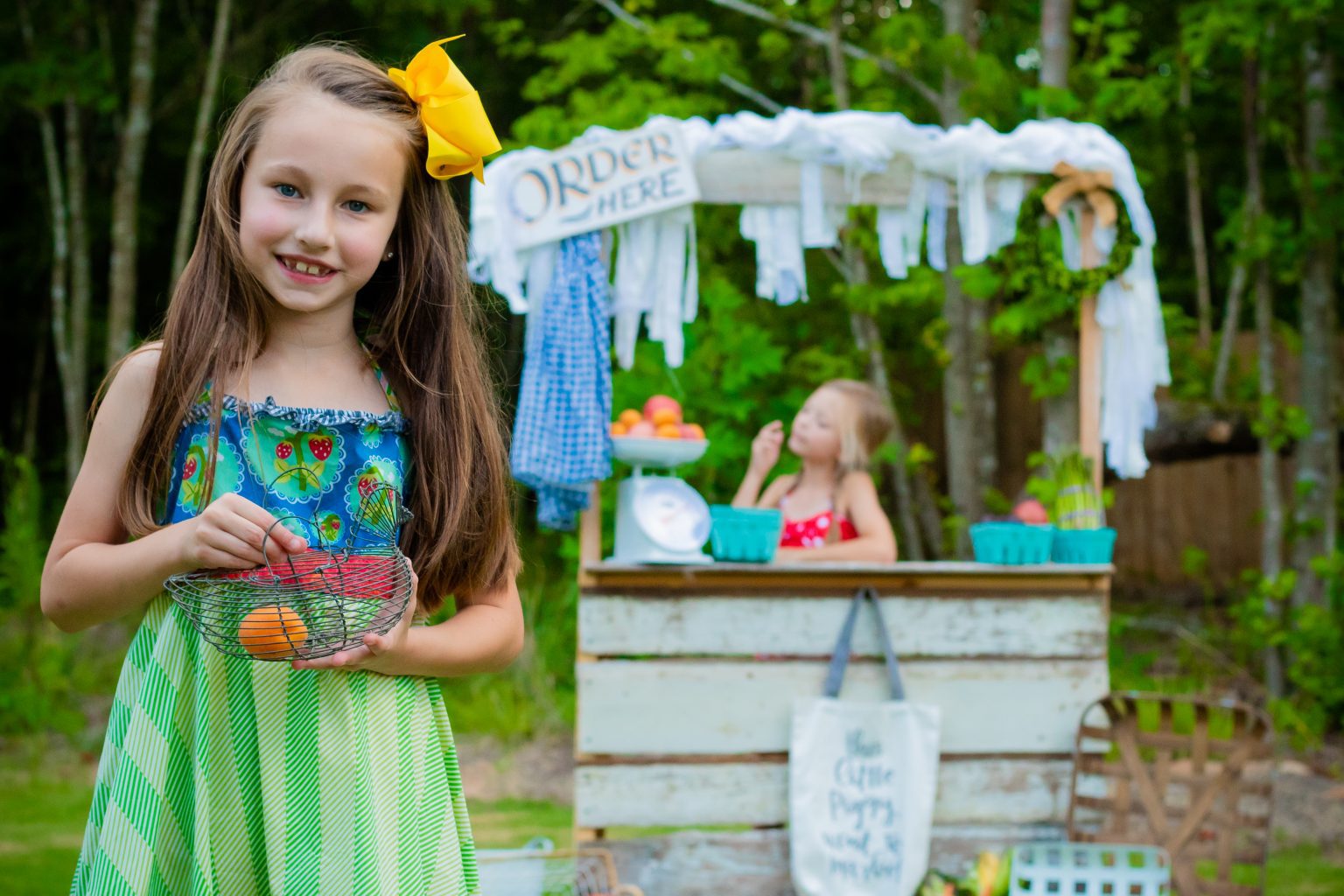 Photo Shoot Props: 8 Creative Design Ideas »Read More