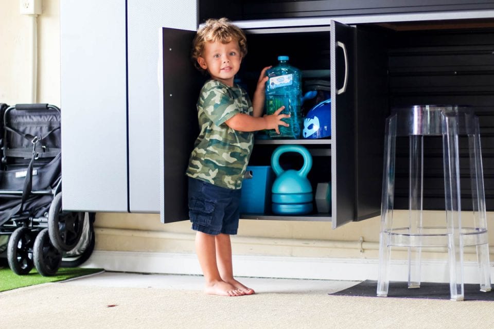 6 Easy Steps For Organizing The Garage With A Flow Wall System