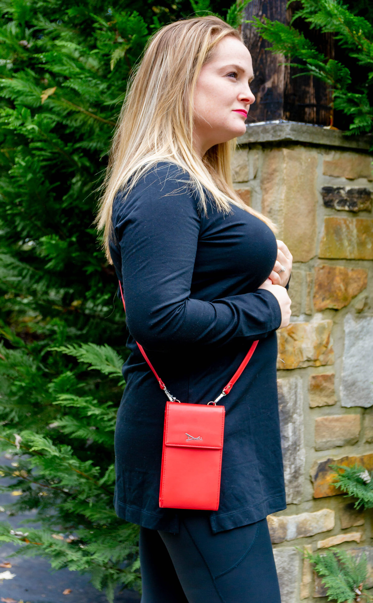 24 Awesome Accessories For Women & Men You Love This Holiday Season