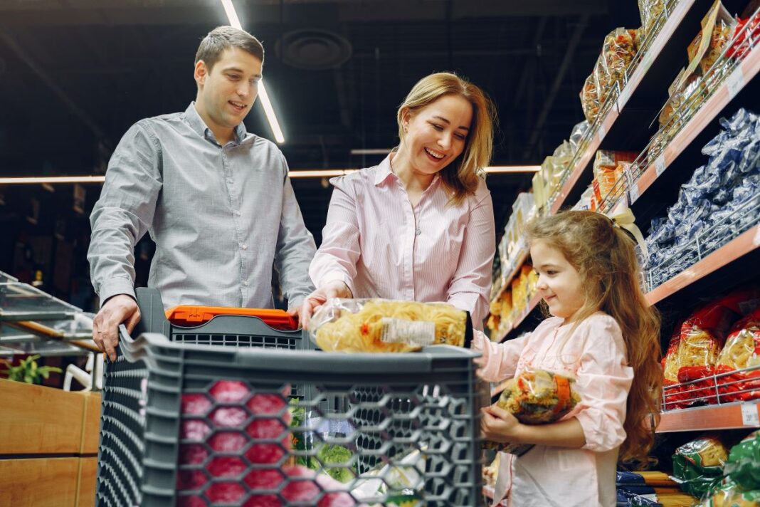 Taking Kids Shopping: 5 Genius Ways To Occupy Your Kids
