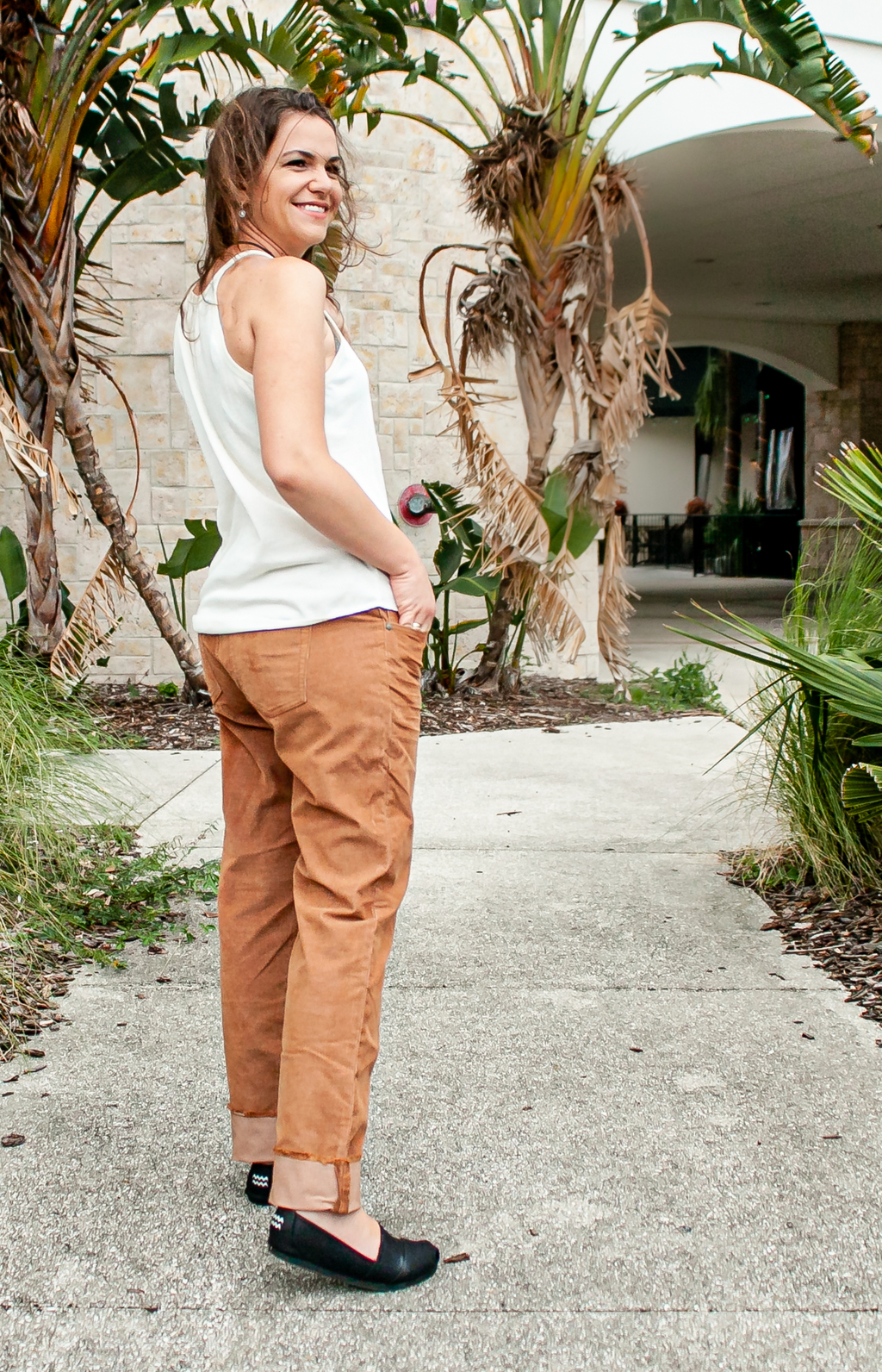 Gorgeous Back To Work Clothes, Shoes, And More For Professionals In 2021