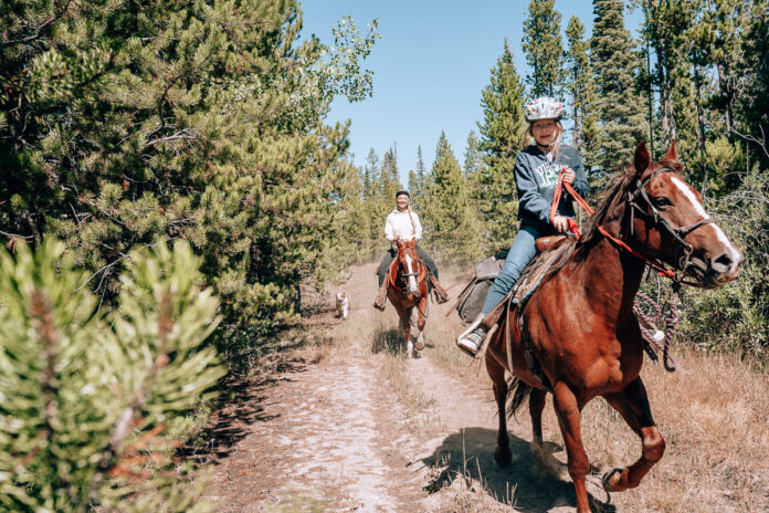 Medicine Bow Lodge An Incredible Wyoming Dude Ranch Experience