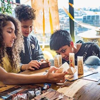 5 Reasons To Play Escape Games For Creative Family Fun