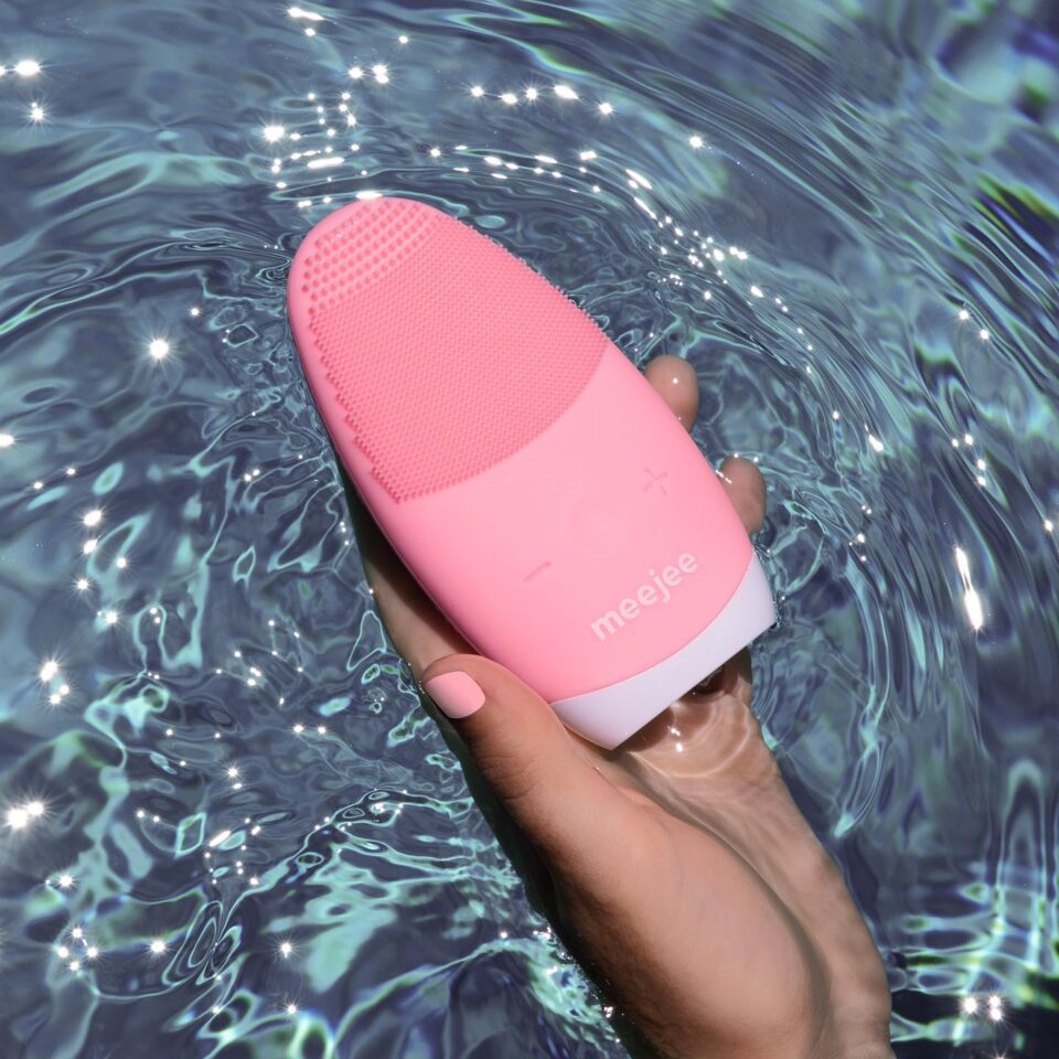 Why You Need Meejee: The Fabulous Facial Cleansing Massager