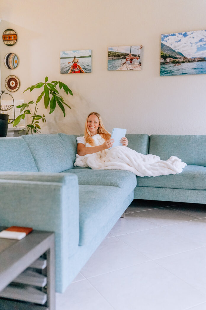 Custom Sofas And Sectionals By BenchMade Modern