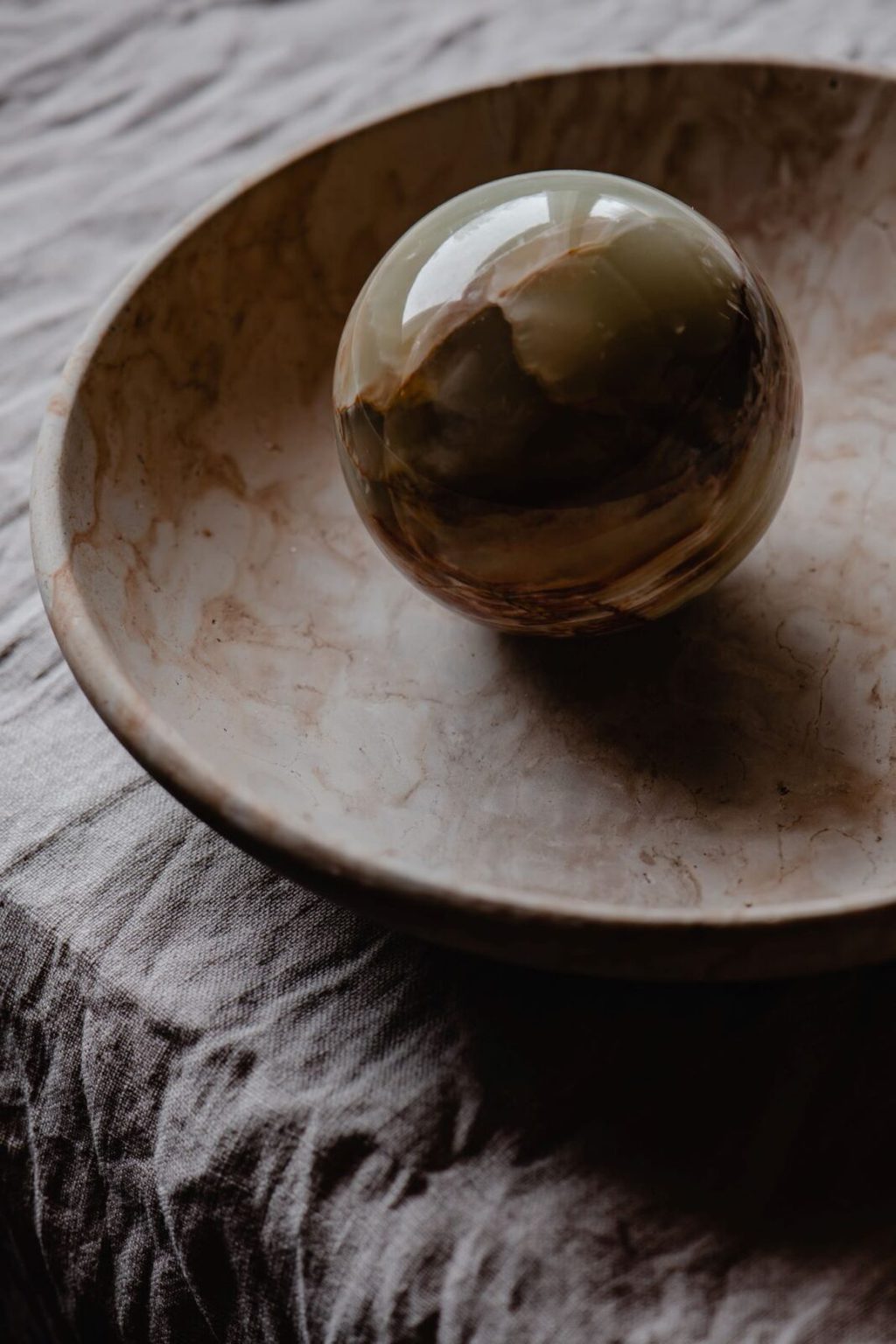 7 Ultimate Ways To Use Protection Crystals » Read Now!