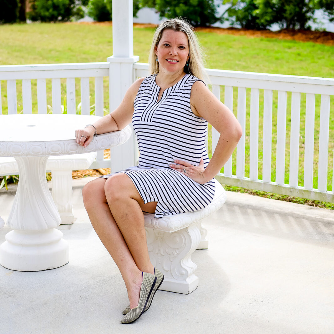 24 Stylish Mom Clothes & Shoes She'll Love This Mother's Day