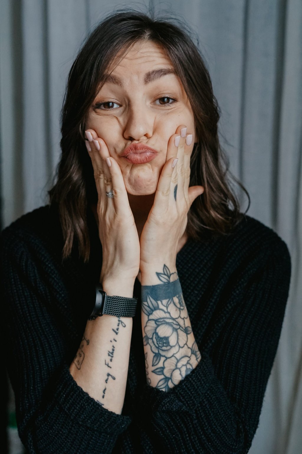 5 Best Face Yoga Exercises