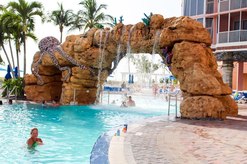 The Pink Shell Resort: End The Summer With 1 Amazing Vacation