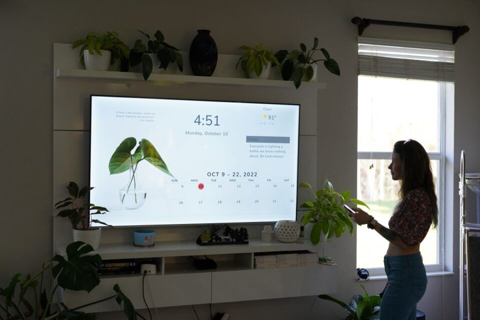 Mango Display, The #1 King Of Family Organization Apps