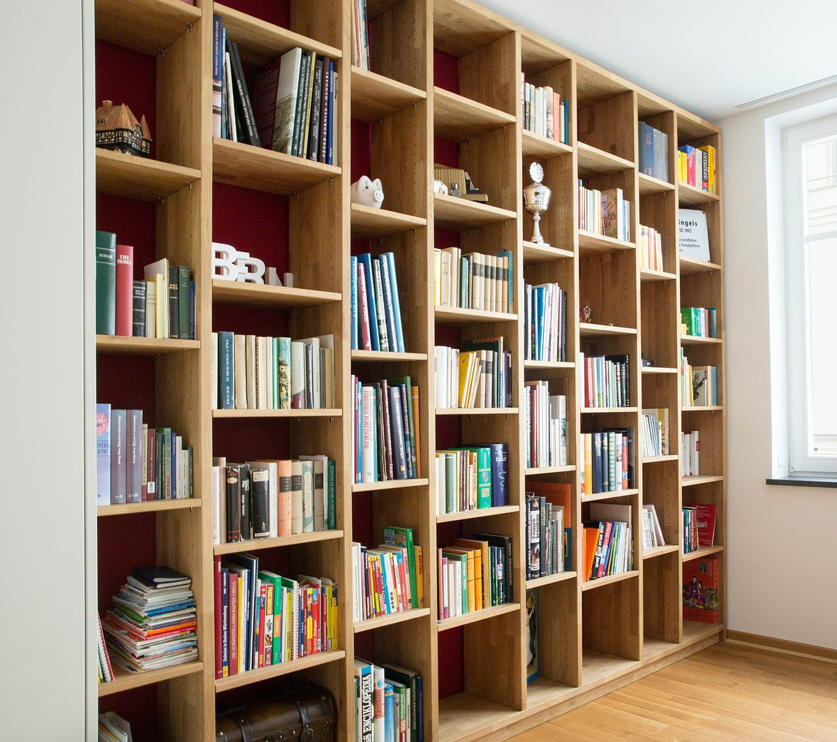 10+ Hack To Use A Room Divider Bookcases
