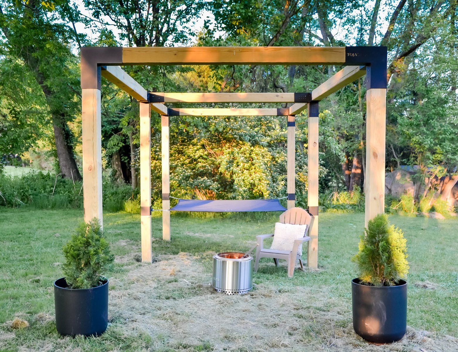 Toja Grid: The Awesome #1 Modular Backyard Must-Have