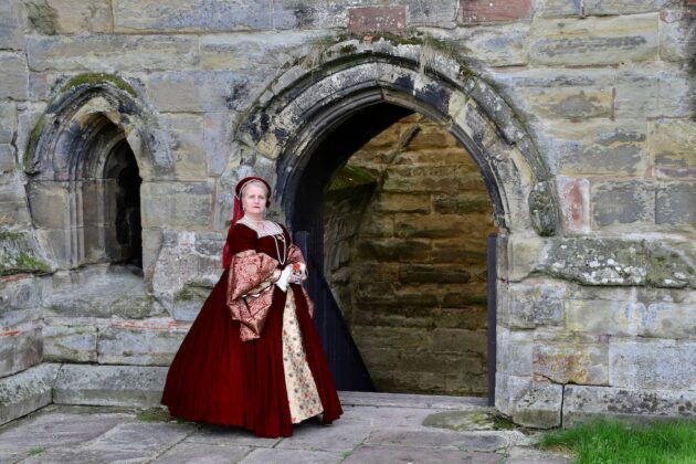 Medieval Outfits Vs 2026: Medieval Clothing Fashions